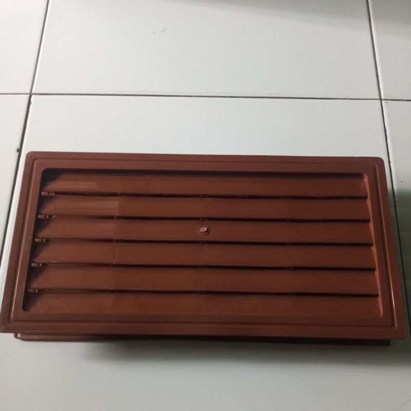 Jual Lubang angin pintu PVC /jalusi pintu PVC kamar mandi | Shopee ...