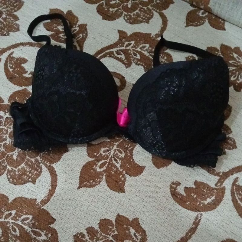 Jual LA SENZA BRA 32/70B ADA KAWAT BUSA SEDANG | Shopee Indonesia