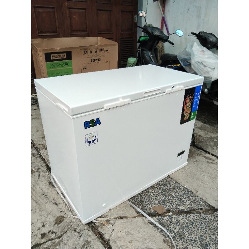 Jual CHEST FREEZER BOX RSA CF-310 310 LITER 140 WATT | Shopee Indonesia