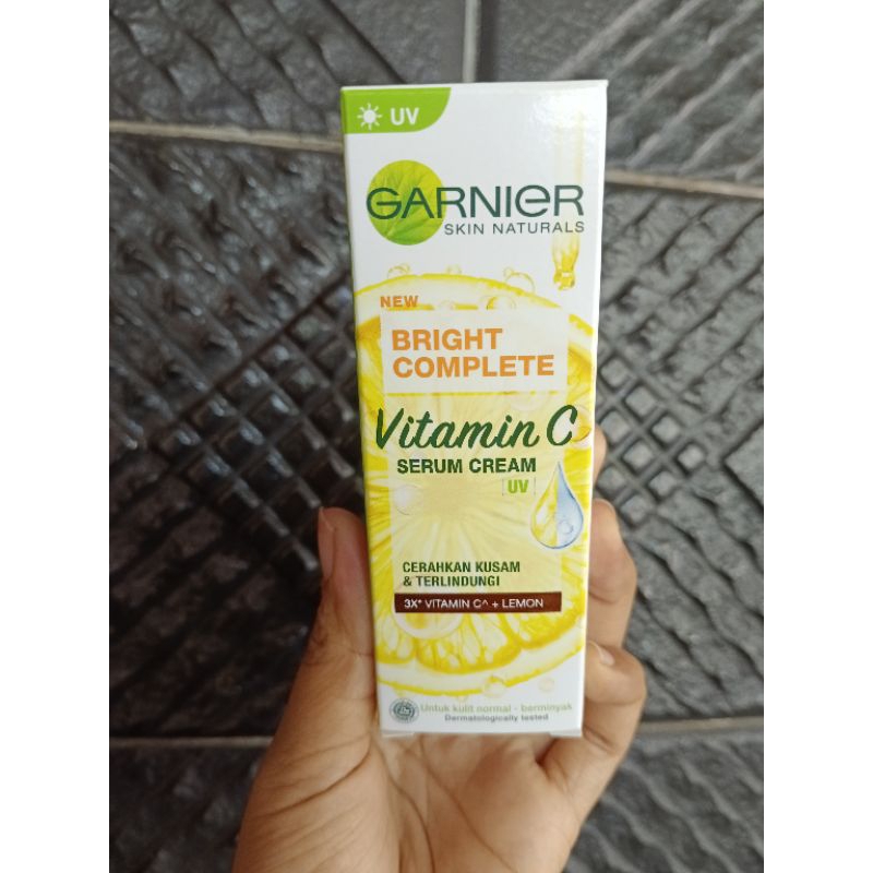 Jual Serum Cream Garnier Bright Complete Vitamin C 20ml | Shopee Indonesia