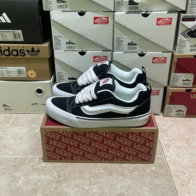 Jual Vans knu skool black white (Resmi PT NAVYA) | Shopee Indonesia