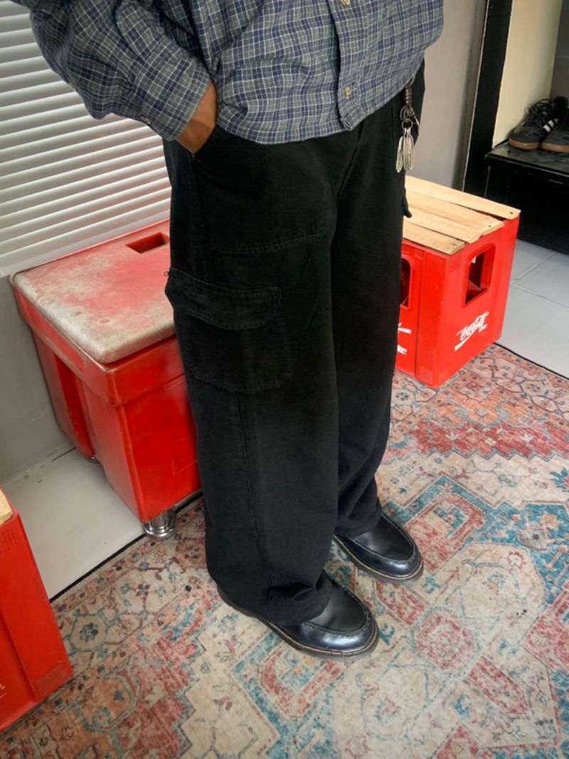 Jual Uniglam Cargo Pants - Cargo pants jeans hitam pekat gombrong loose ...