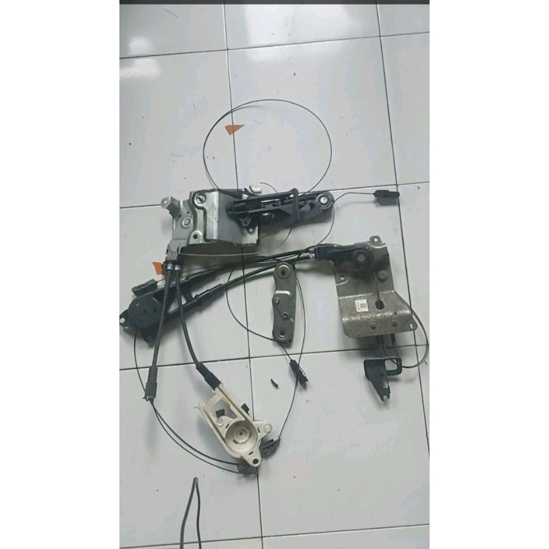 Jual jual kwat sliding door pintu sianta kompit original | Shopee Indonesia