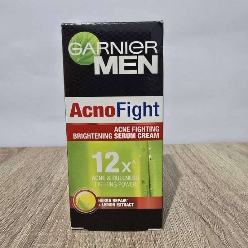 Jual [40 ml] Garnier Men Man Acno Fight Anti Acne Fighting Whitening Serum Cream 40 ml | Shopee ...