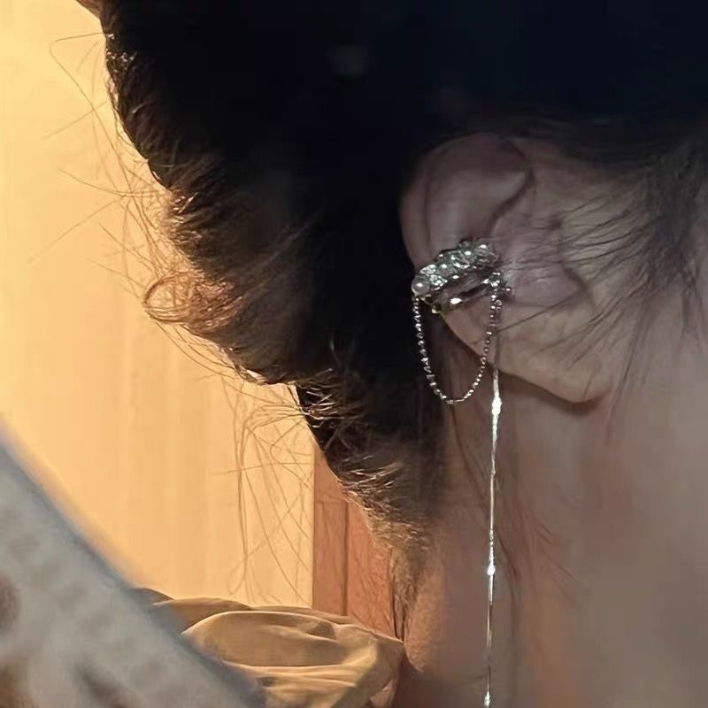 Jual Beeggttd Sweet Vintage Ear Clip Cold Style Pearl Tassel Ear Clip ...