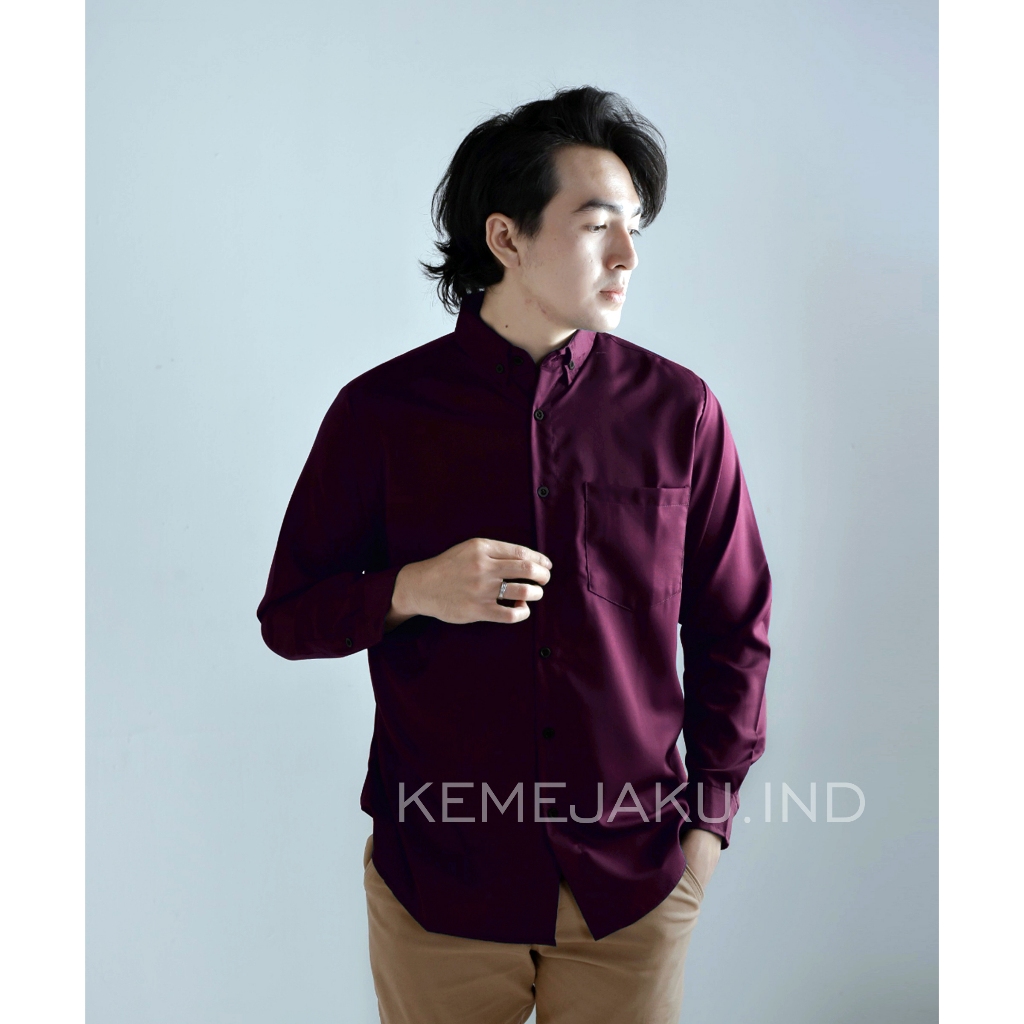 Jual Kemeja Burgundy Pria / Kemeja Polos Pria Lengan Panjang | Shopee ...