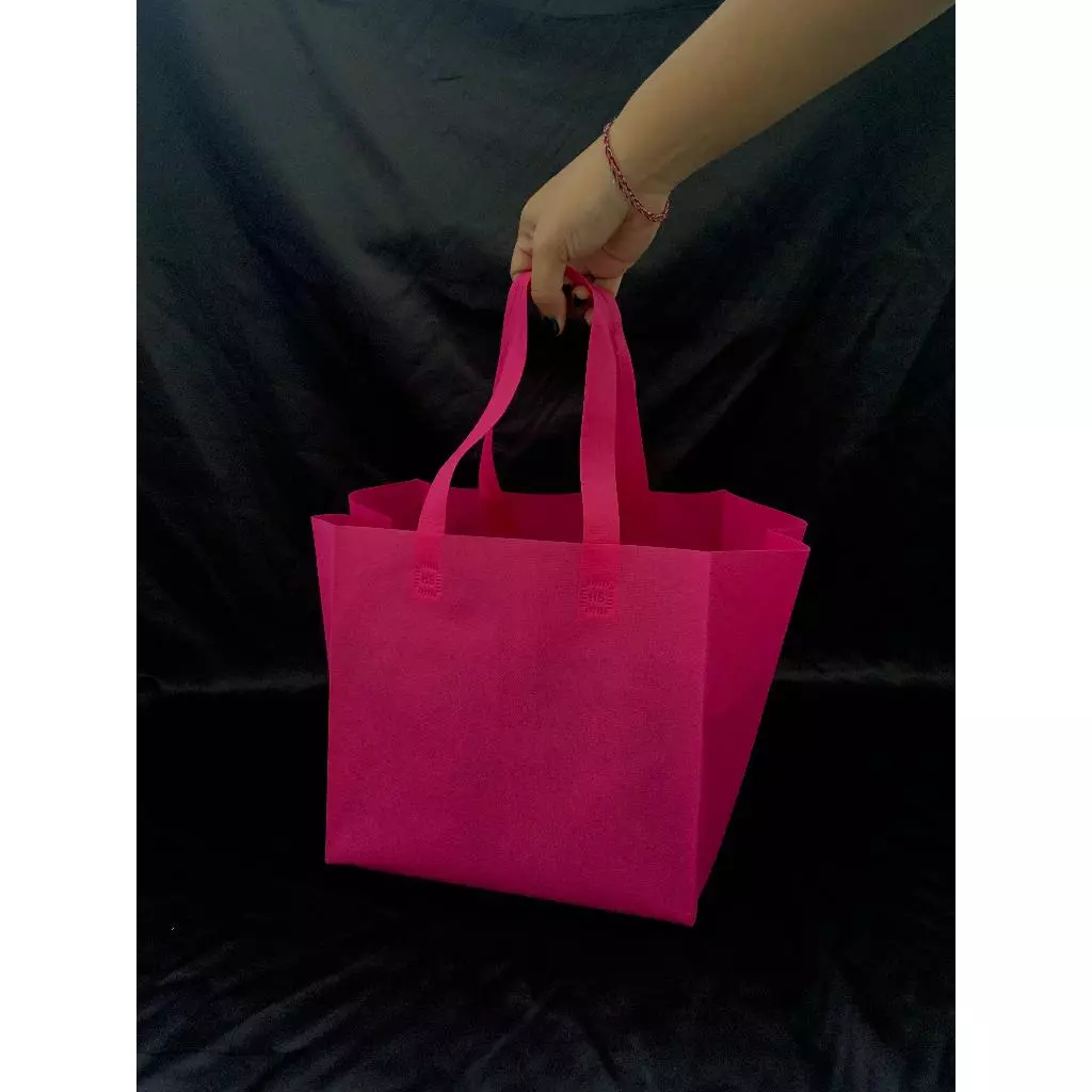 Jual Tas Nasi Box Tas Nasi Kotak Spunbond Goodie Bag Nasi Box Berbagai Ukuran dan Warna Free ...