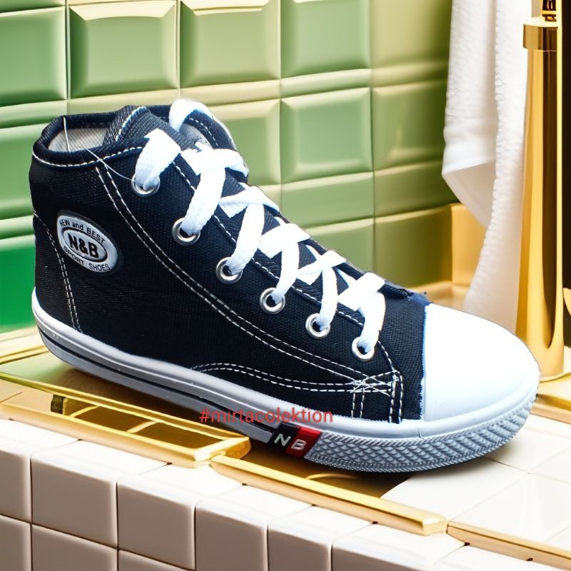 Jual Sepatu sekolah NB pria dan wanita SD,SMP,SMA hitam putih murah ...