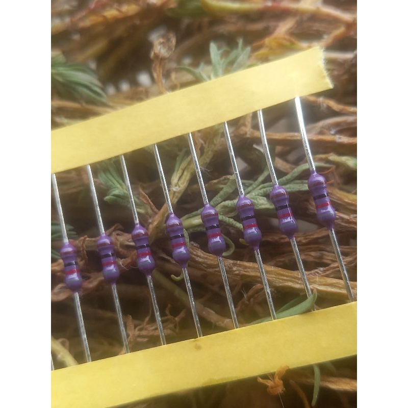 Jual resistor unggu 82 ohm 1/4 wat orginal zero harga untuk 50pc ...