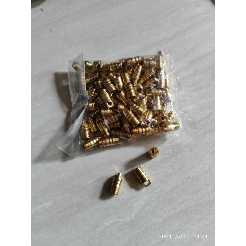 Jual 1 pcs penusuk pentil selang manifold ac bagian tengah R22 Pentil ...