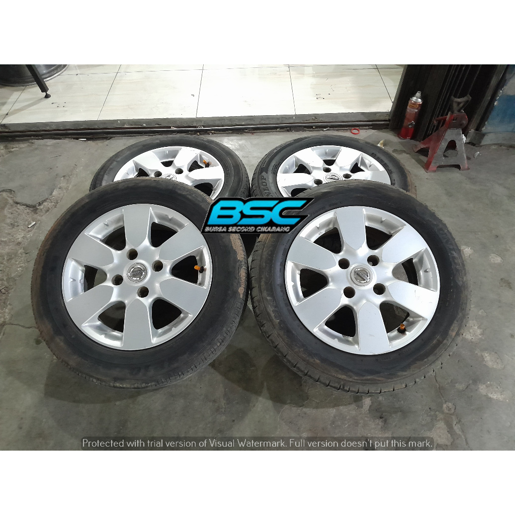 Jual Velg Mobil Bekas R15 Ori Oem Livina Pcd 4x114,3 Plus Ban Ring 15 Avanza Xenia Carry Latio ...