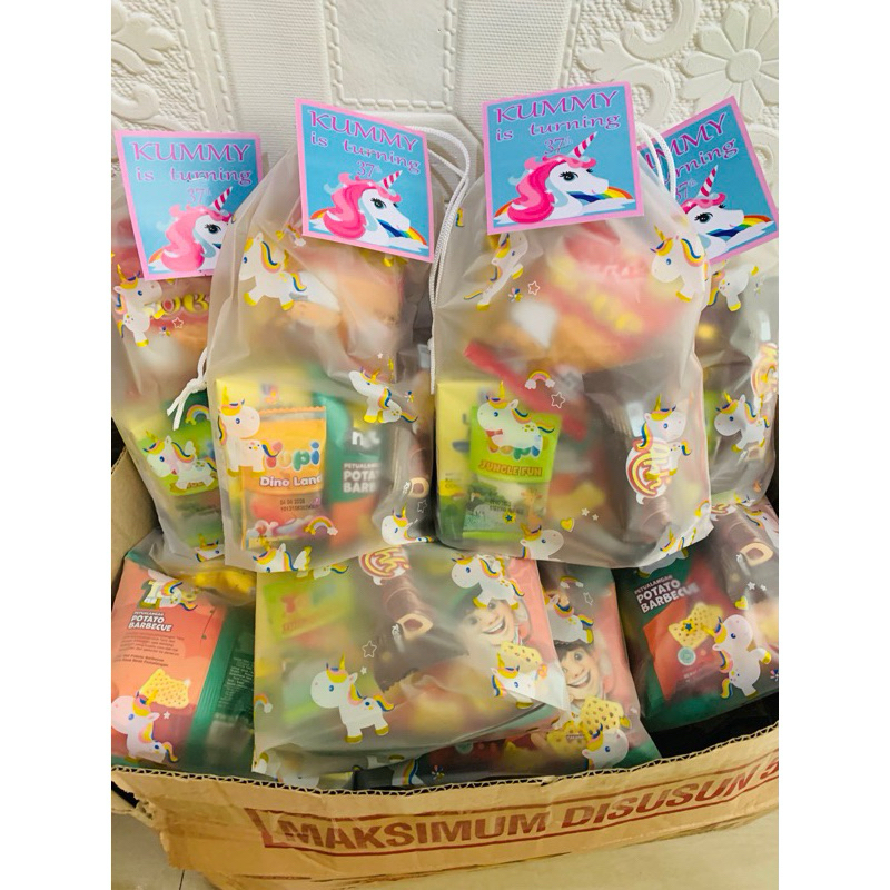 Jual paket snack ulang tahun tas ready | Shopee Indonesia