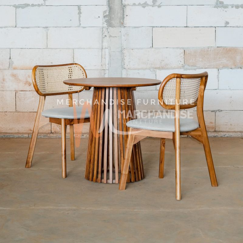 Jual Satu Set Meja Kursi Makan Cafe Resto Model Terbaru - Kursi Kacang Rotan Harga Murah ...