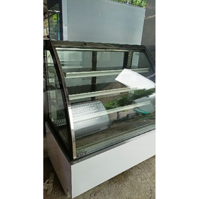 Jual SECOND/BEKAS CAKE SHOWCASE CURVE/KOTAK | Shopee Indonesia