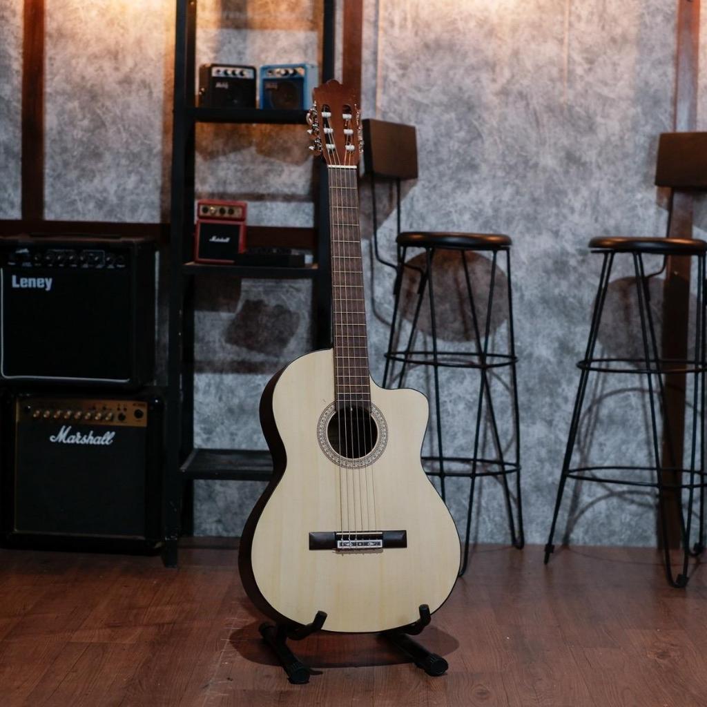 Jual GITARSURABAYA Gitar klasik MYD tanam besi | Shopee Indonesia