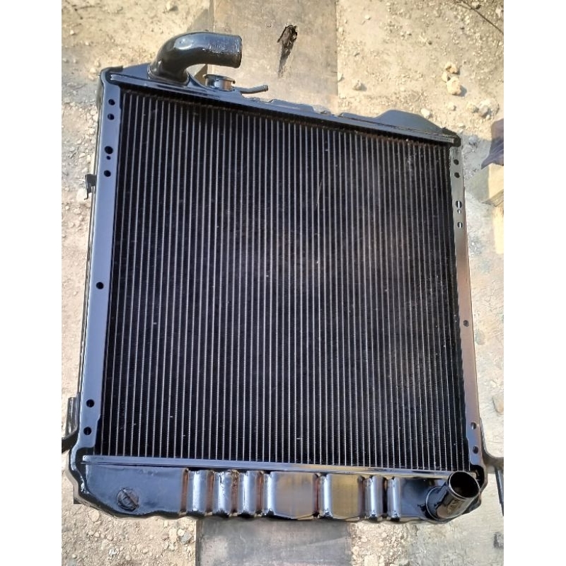 Jual Radiator ORIGINAL isuzu Elf Travel NHR 55 selang atas bengkok ...