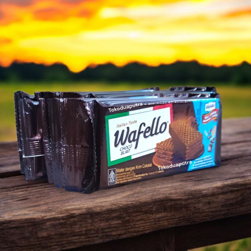 Jual Wafello wafer Coklat renceng 17 gr isi 5 pcs / wafer wafello ...
