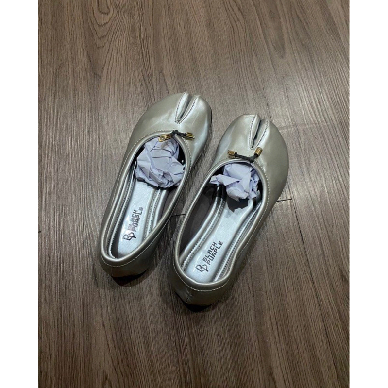 Jual tabi flatshoes silver | Shopee Indonesia