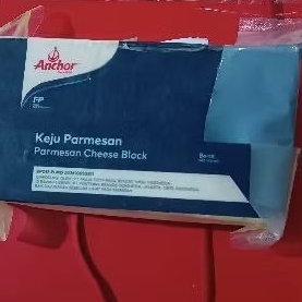 Jual Anchor Keju Parmesan Cheese Block 100 gr kemasan ulang | Shopee ...