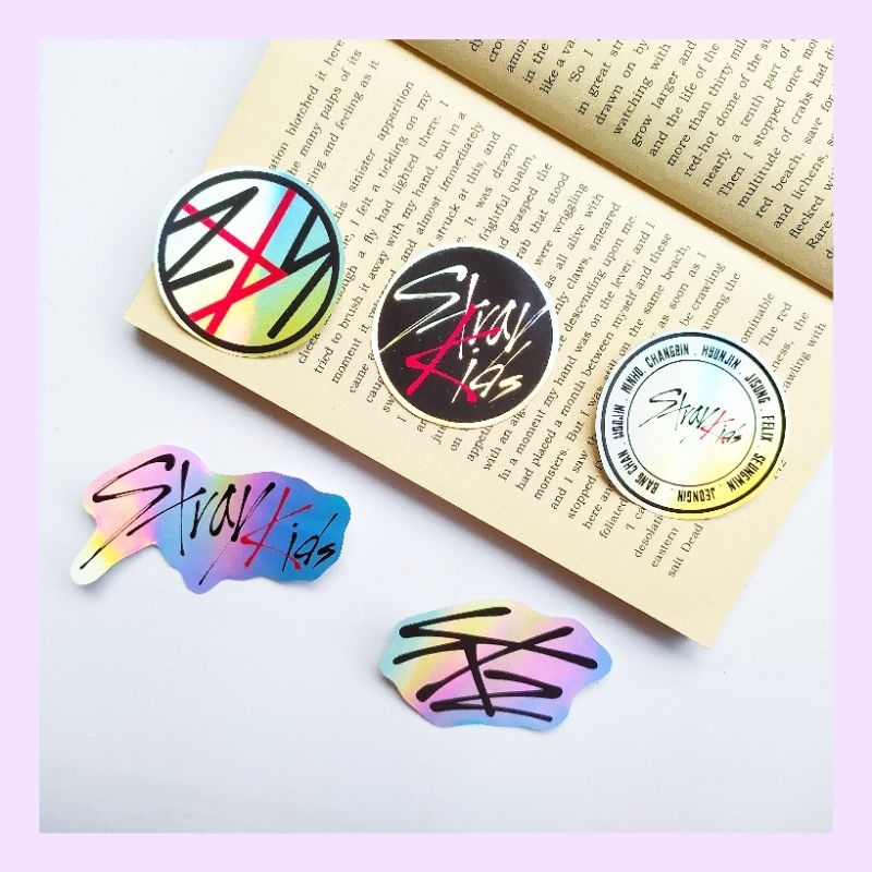 Jual [SKZ] STICKER HOLOGRAM LOGO STRAYKIDS SKZ | Shopee Indonesia