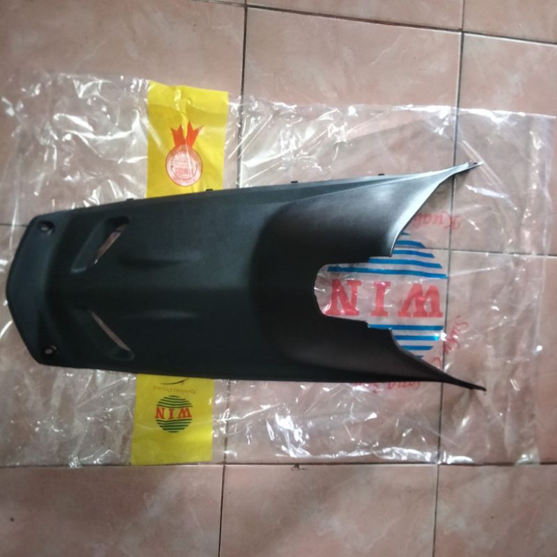Jual Cover dek Tutup Mesin Murah Motor Yamaha Mio karbu, merek win Mio ...