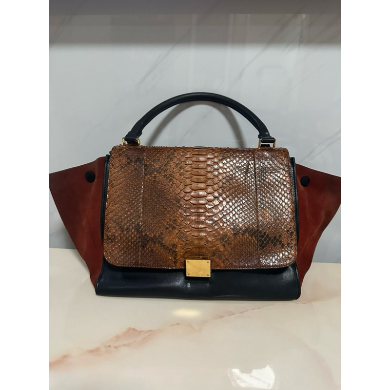 Jual Celine trapeze python authentic rare item | Shopee Indonesia