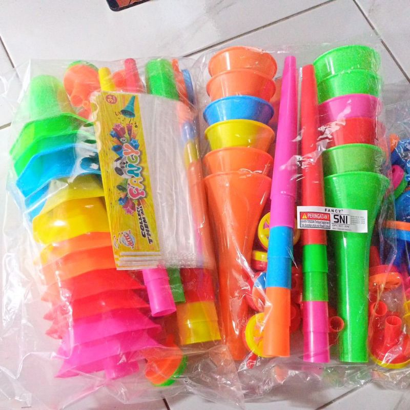 Jual 1 pack= 12 TEROMPET LIPAT FANCY/TEROMPET TAHUN BARU | Shopee Indonesia
