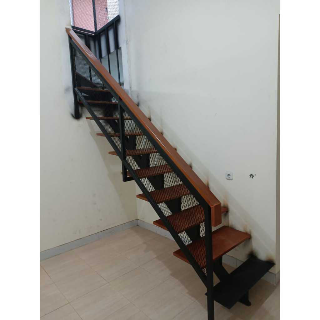 Jual Tangga kayu railing perforated minimalis | Shopee Indonesia