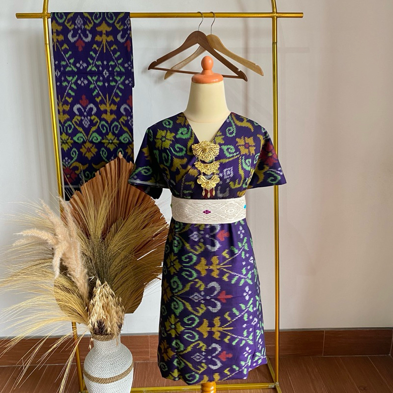 Jual KAIN TENUN ENDEK KHAS BALI MOTIF PATRA UNGU JUWET GRINGSING ...