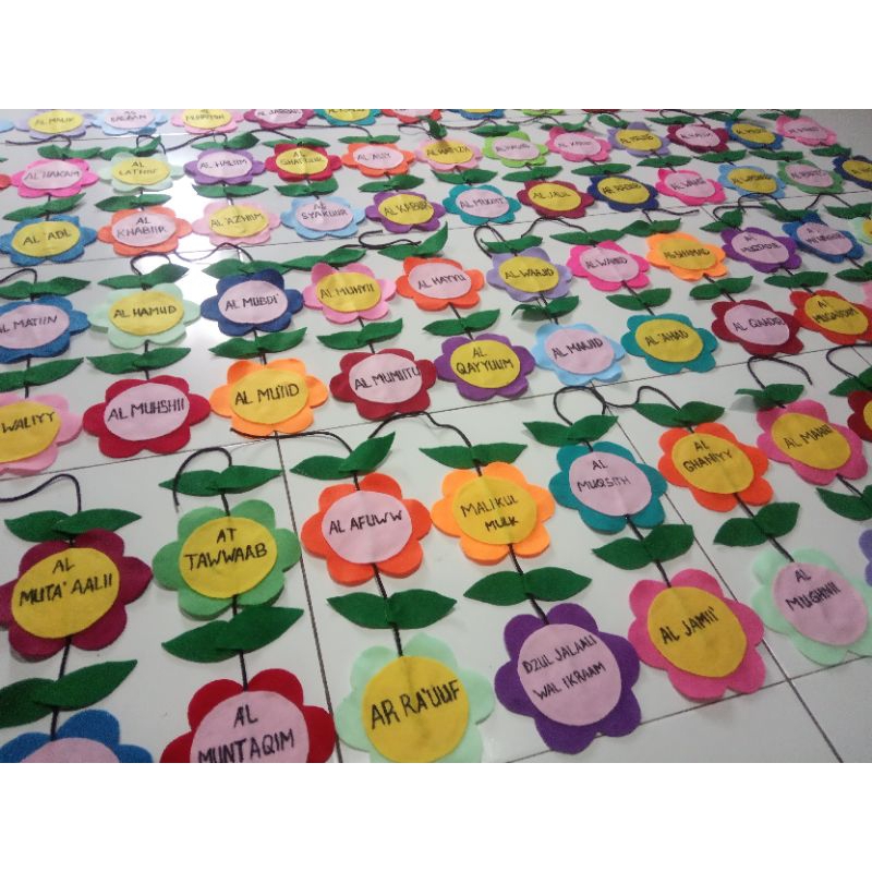 Jual Gantungan Hiasan kelas/ tirai hiasan kelas/ Asmaul Husna/ tulisan ...