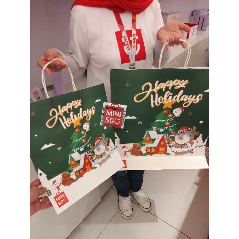 Jual MINISO 🆕 PAPER BAG MINISO (MINISO LAND / PINK / Small / Medium ...