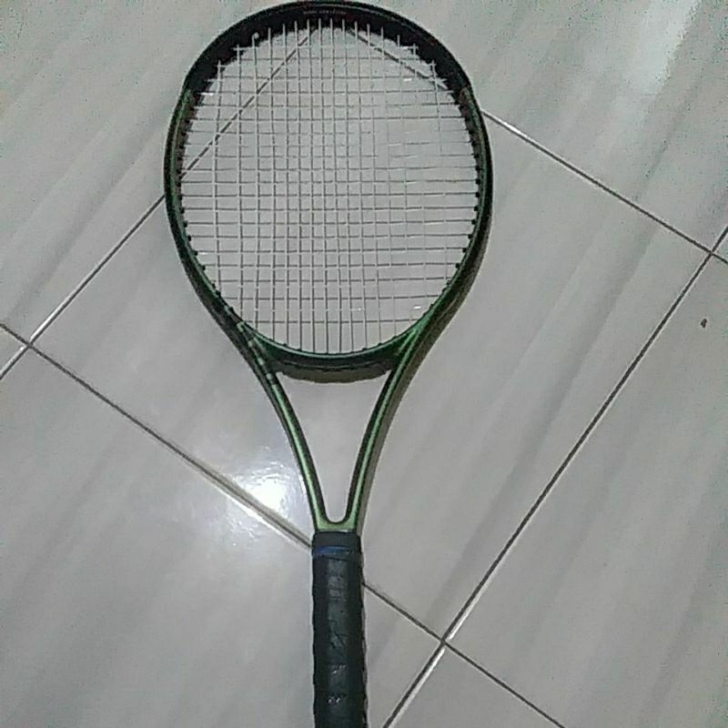Jual Raket Tenis Wilson Blade 100UL V8 | Shopee Indonesia