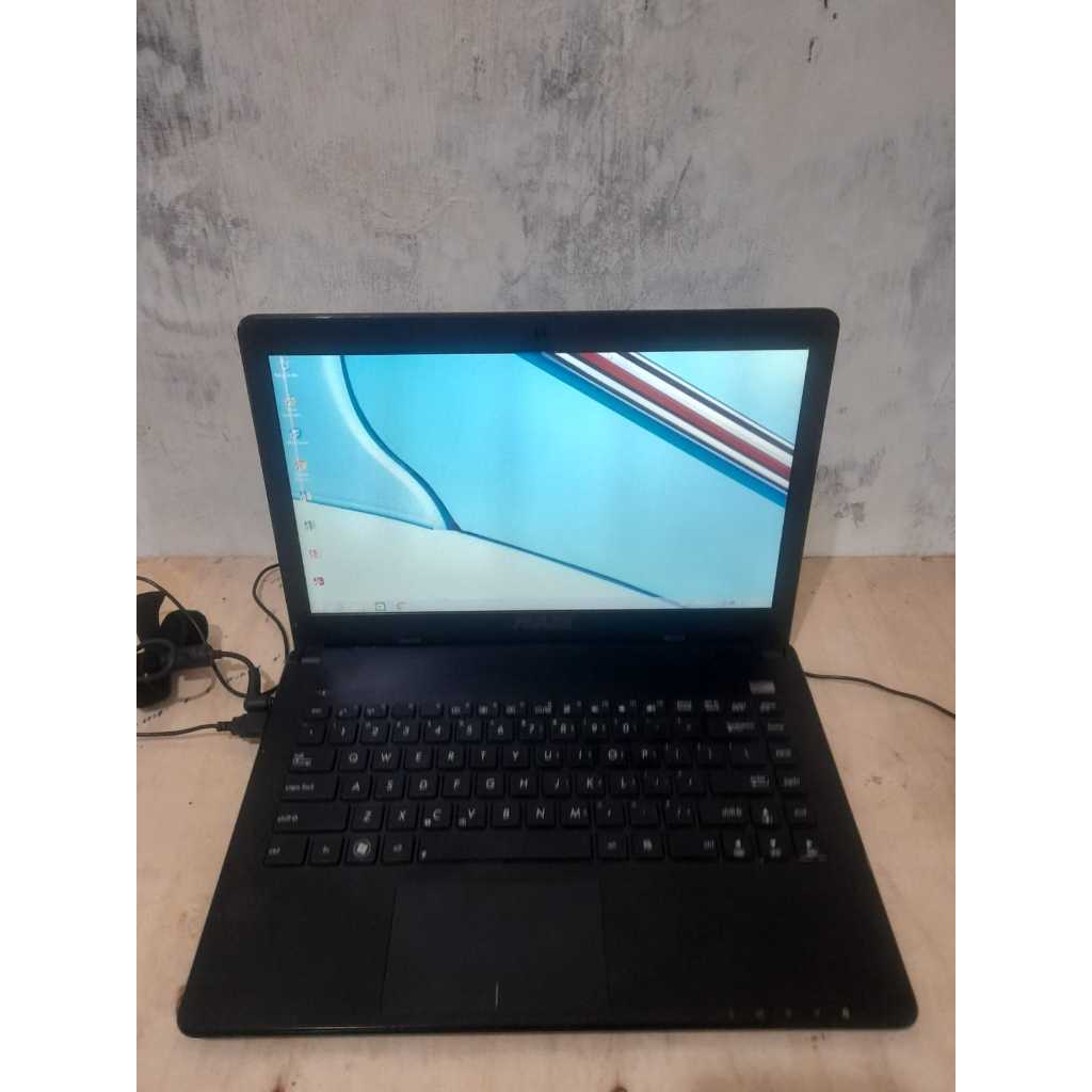 Jual Laptop Bekas Murah Asus X401U Ram 2Gb , Hardisk 320 gb Sby ...