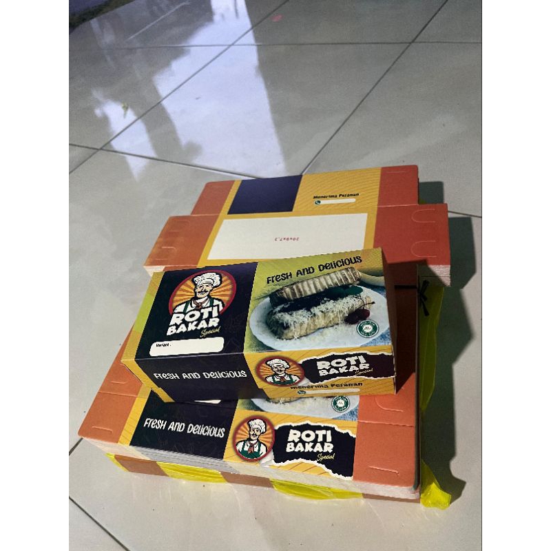Jual 100pcs kertas kemasan roti bakar/box kardus roti bakar | Shopee ...