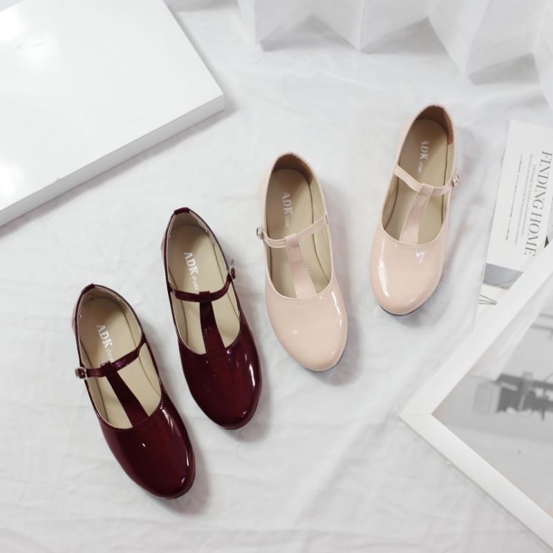 Jual Adk shoes Gina 46 flat shoes red maroon sepatu wanita | Shopee ...