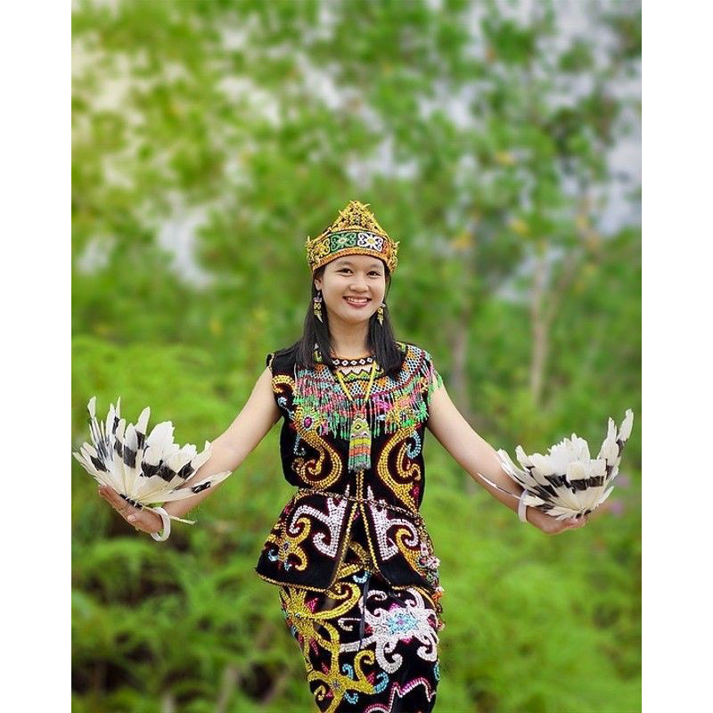 Jual PAKAIAN ADAT TRADISIONAL DAYAK NGAJU-PAKAIAN ADAT DAYAK PEREMPUAN DEWASA | Shopee Indonesia