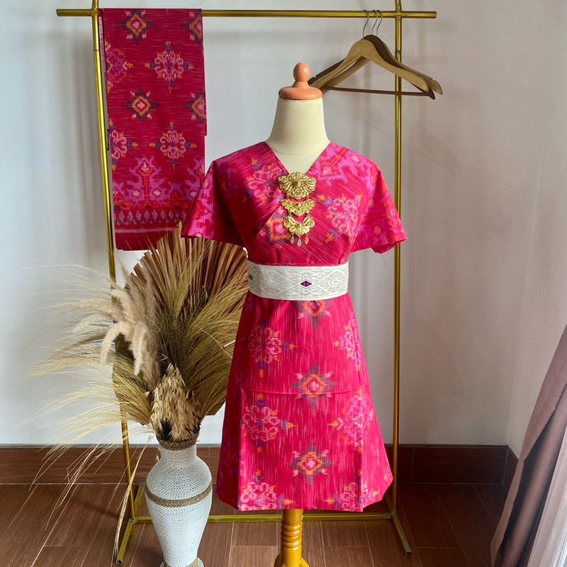 Jual KAIN TENUN ENDEK KHAS BALI MOTIF DOUBLE IKAT BINTANG MERAH ...