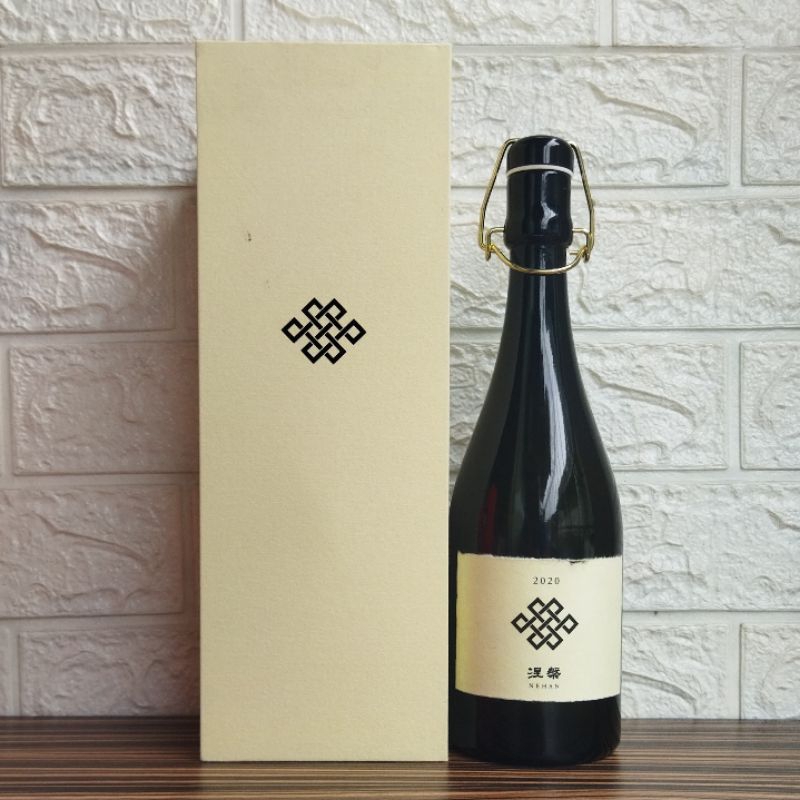 Jual Botol Kosong Sake Tatenokawa Nehan Black Junmai Daiginjo + Box 720ml | Shopee Indonesia