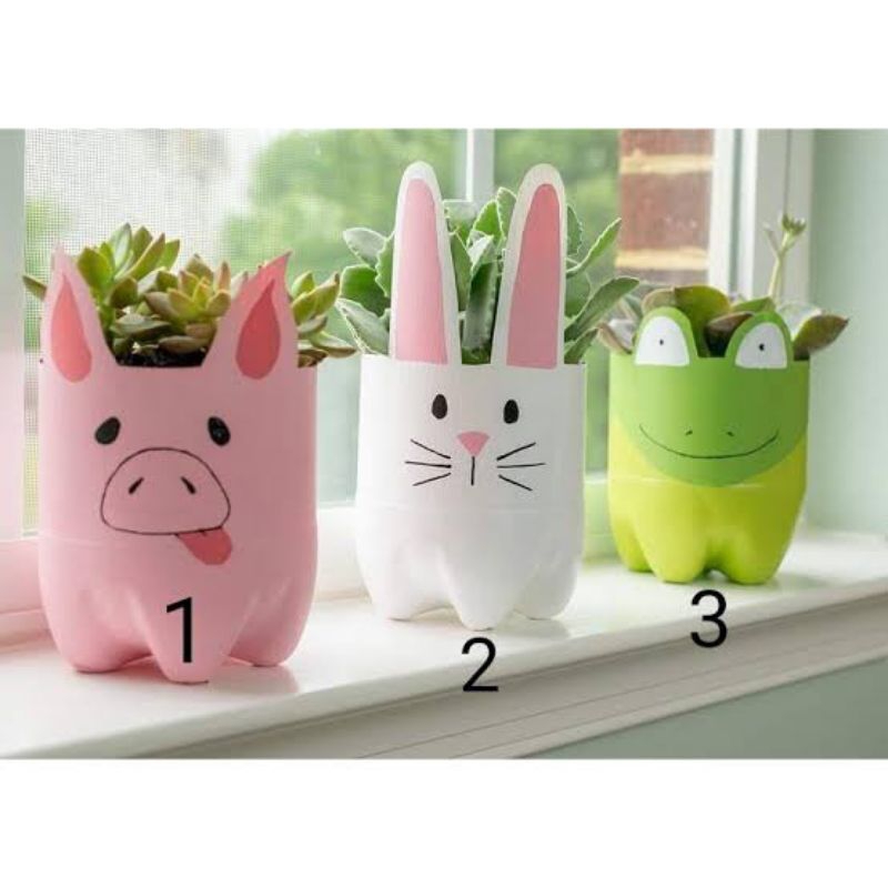 Jual POT BUNGA DARI BOTOL AQUA BEKAS UKURAN 1,5 LITER | Shopee Indonesia
