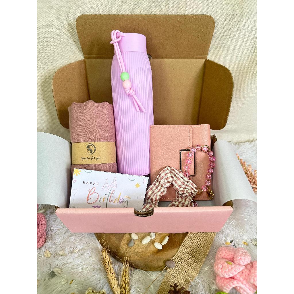 Jual Hampers Hijab dan Botol Pink Series Kado Ulang Tahun, Anniversarry ...