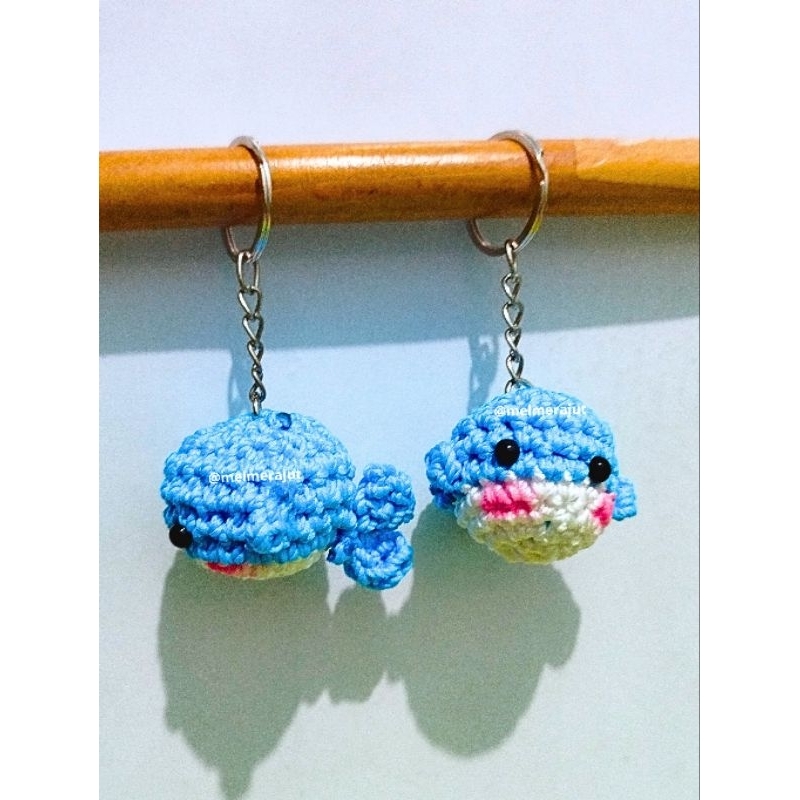 Jual GANTUNGAN KUNCI/GANCI RAJUT IKAN PAUS MINI MURAH | Shopee Indonesia