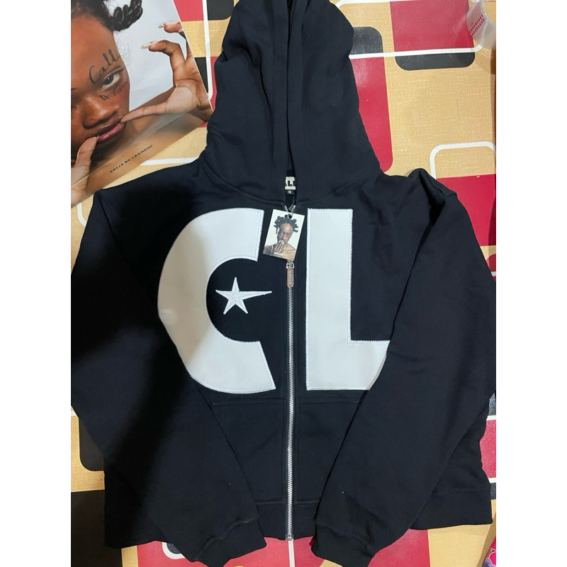 Jual CALLE DE LARACHE BLACK | Shopee Indonesia