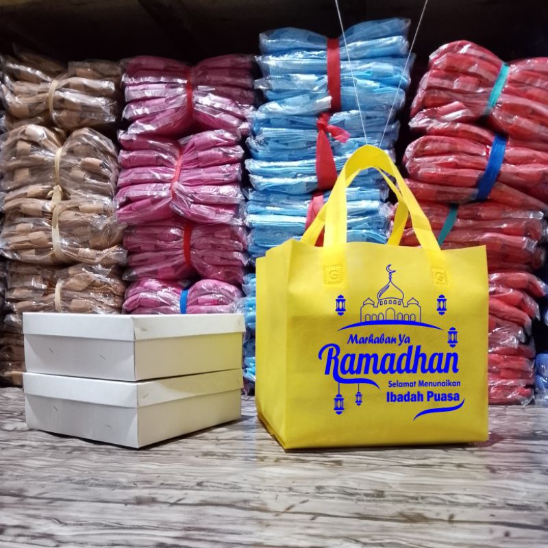 Jual (Isi 12 PCS )Edisi Ramadhan Tas Box Dus 20x20 Box Nasi Tas Sablon 1 Sisi Tas Spunbond ...
