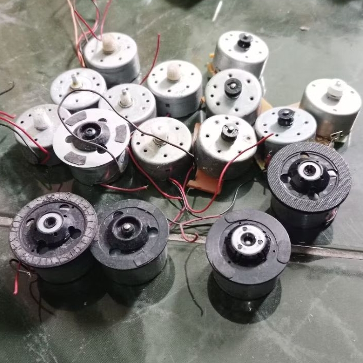 Jual motor dvd player 5-9Vdc , varian cocok buat mini generator, mesin ...