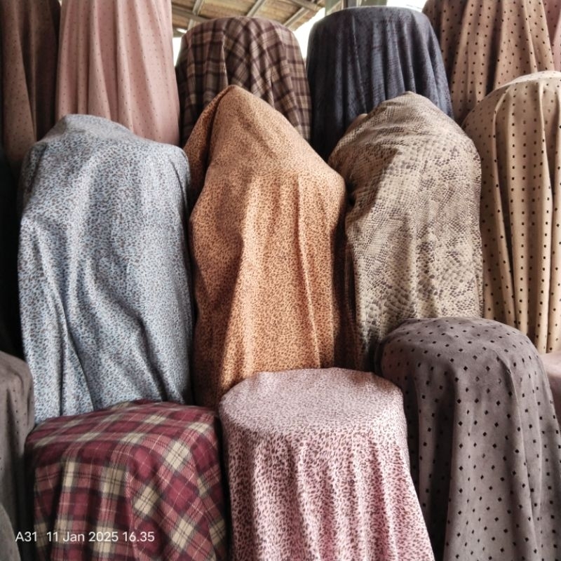 Jual HARGA/0,5 M KAIN SUEDE MOTIF / BAHAN SUEDE MOTIF / BAHAN SUEDE ...
