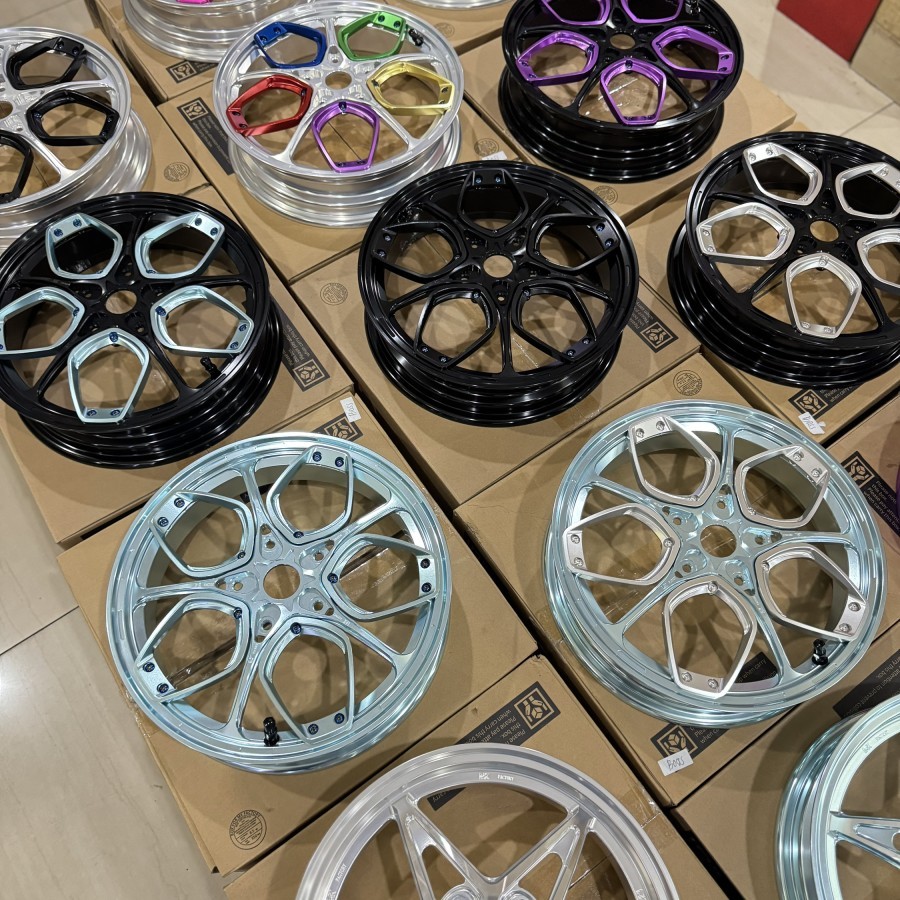Jual Velg MK Factory Rainbow Ice Blue Front & Rear Vespa Sprint ...