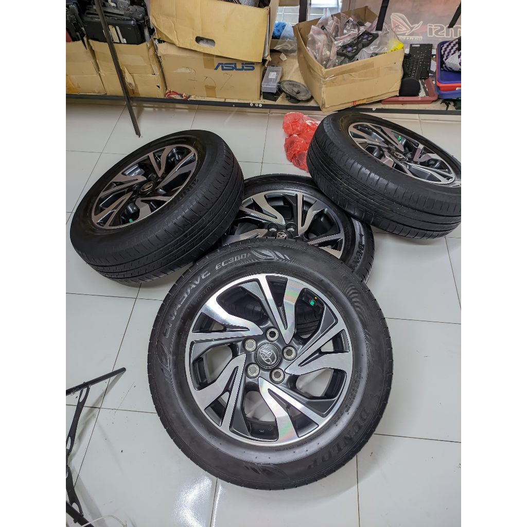 Jual Velg Ori Toyota OEM Innova Reborn 2021 Original copotan Ban ...