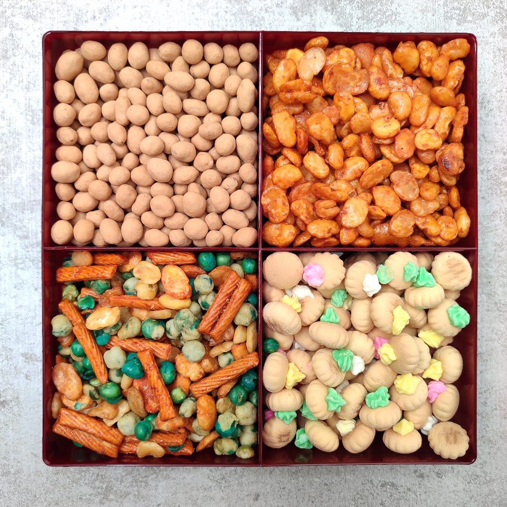 Jual PAKET ANEKA KACANG SEKAT 4 TRAY/PARCEL HARI RAYA/BINGKISAN RAYA ...