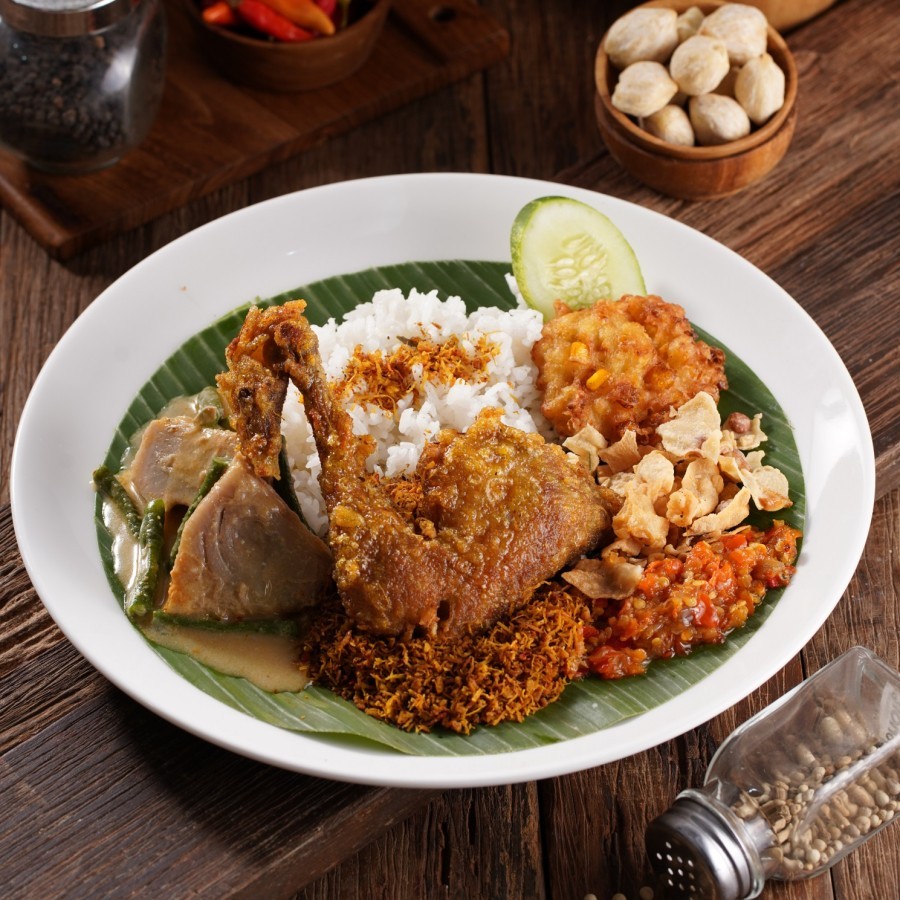 Jual Nasi Lodeh Ayam / Empal Wagyu / Jeroan - Ayam Goreng | Shopee ...