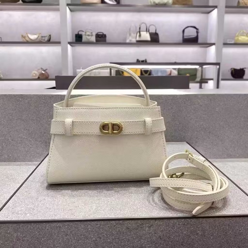 Jual CK Aubrielle (baca deskripsi) | Shopee Indonesia